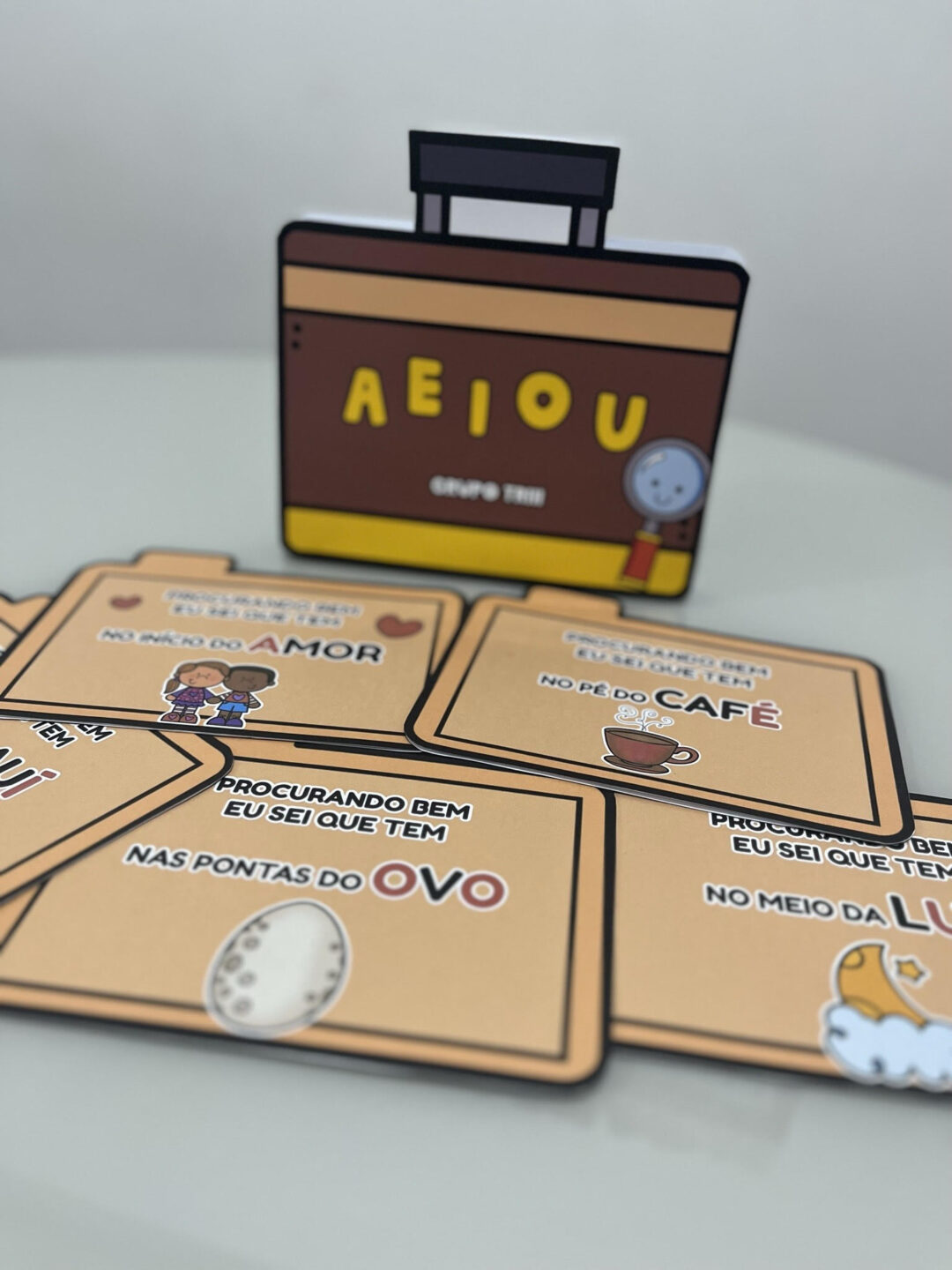 SEQUÊNCIA DIDÁTICA AEIOU – VOGAIS – Ariane Santiago Profe: Desperte o ...